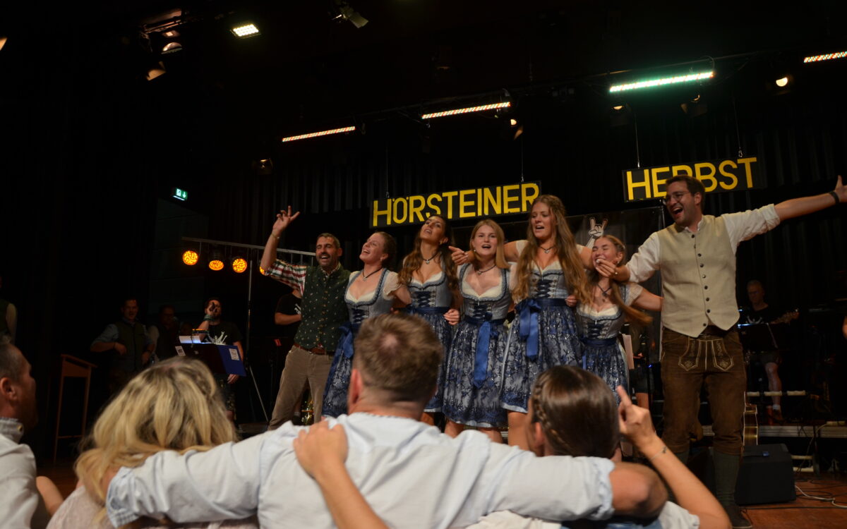 Anna Brunner ist die 47. Hörsteiner Herbstkönigin