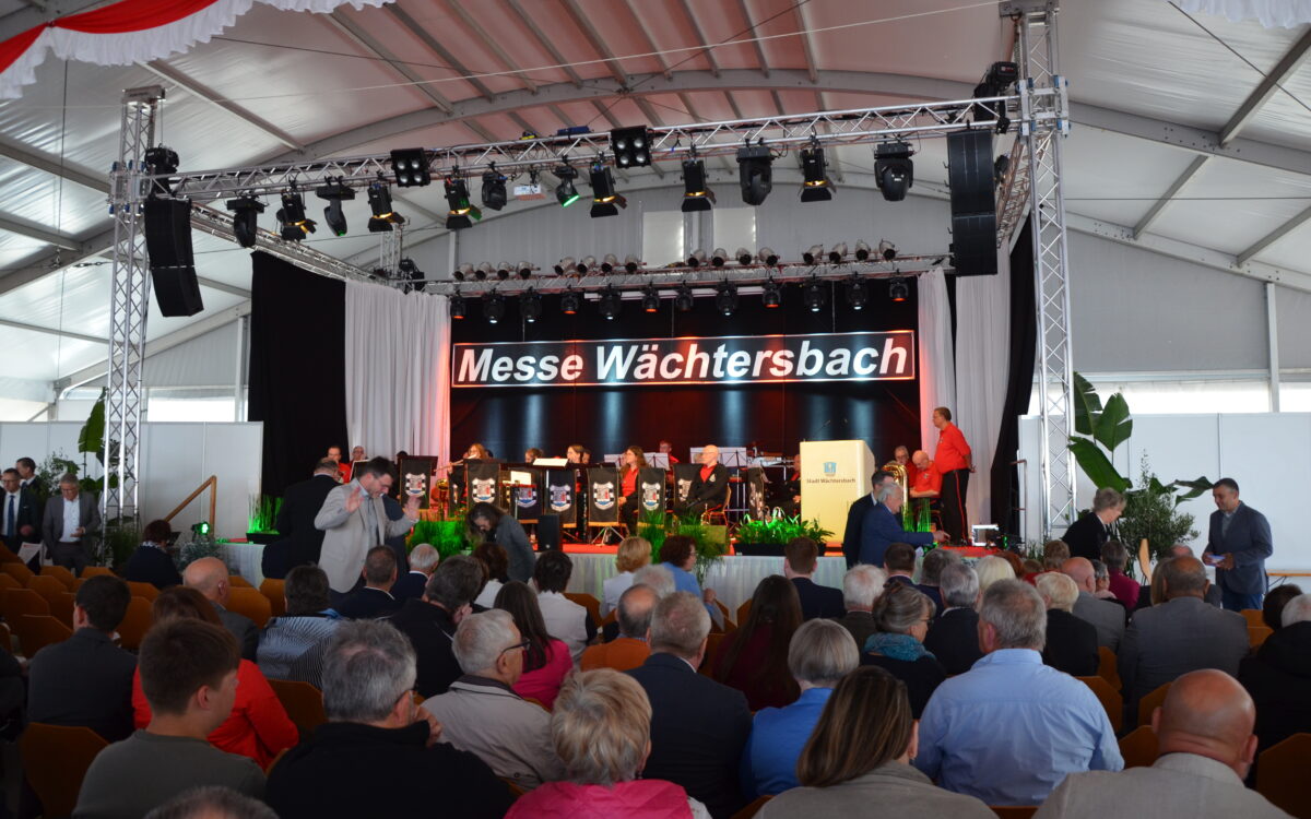 Fotogalerie: Der erste Tag auf der 75. Messe Wächtersbach