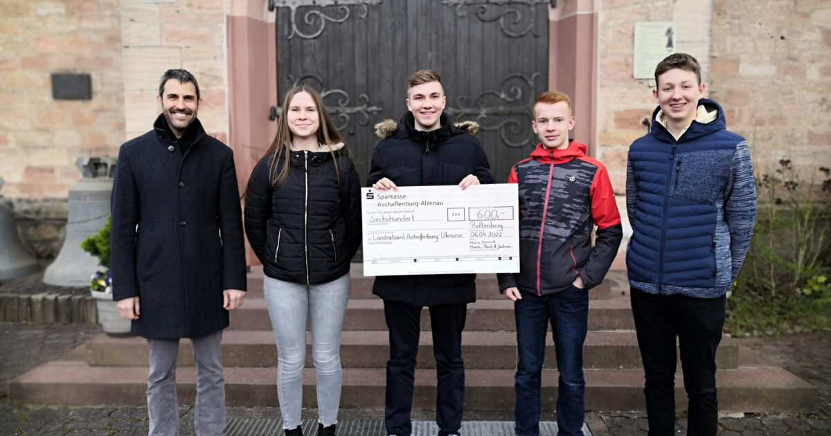 Rottenberg/Feldkahl: Spende für Ukraine an Landrat Dr. Legler