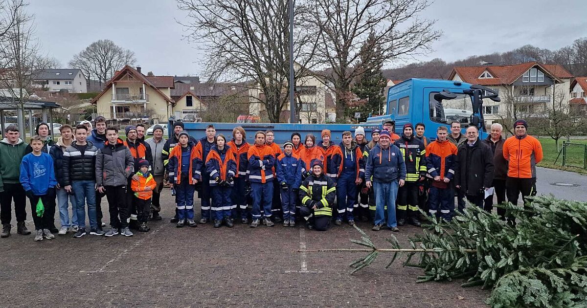 Erfolgreiche Tannenbaumaktion in Schöllkrippen