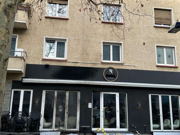 Explosion vor Bar in Offenbach - zwei Menschen festgenommen